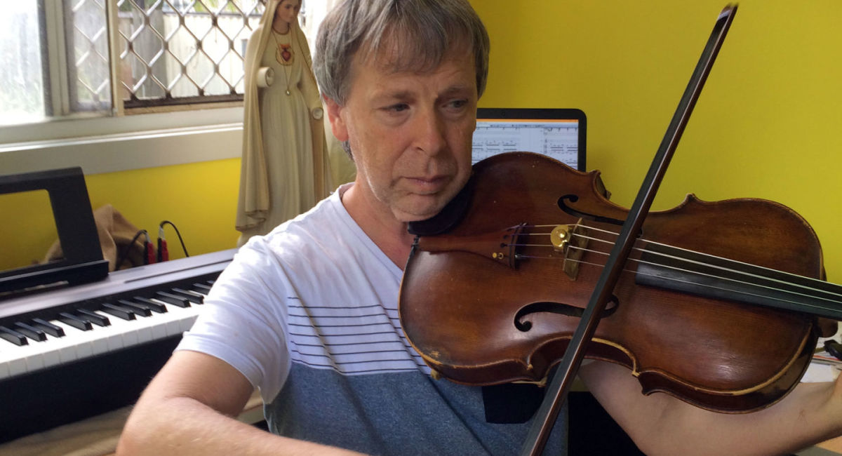 At Home with Bernard Hoey - Queensland Symphony Orchestra
